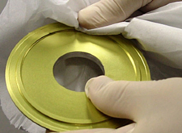 4" FLANGE HANDLING - STEP BY STEP - ADT - Advanced Dicing Technologies